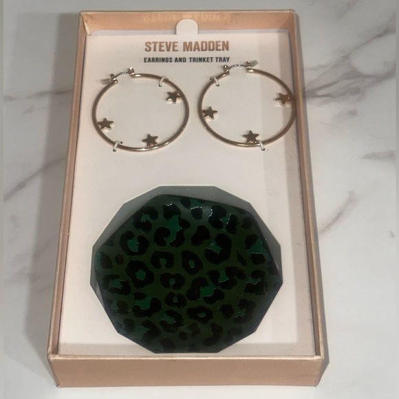 Steve Madden | Jewelry | Steve Madden Medium Gold Star Hoop 34 Trinket Tray Gift Set | Poshmark
